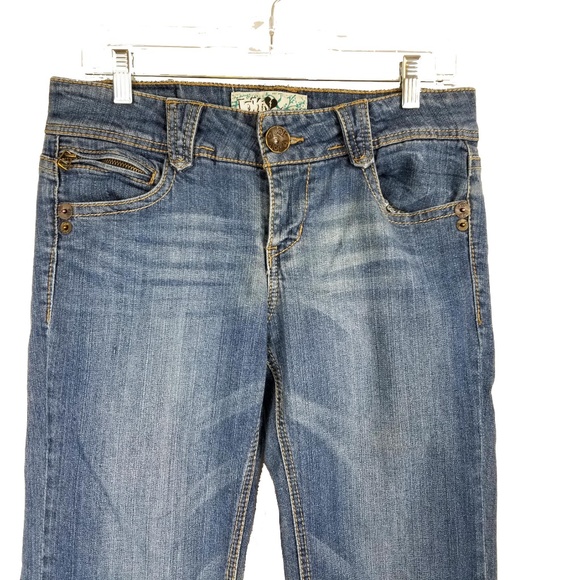 Jolt | Jeans | Jolt Womens Capri Zipper Details Size 1 Euc | Poshmark